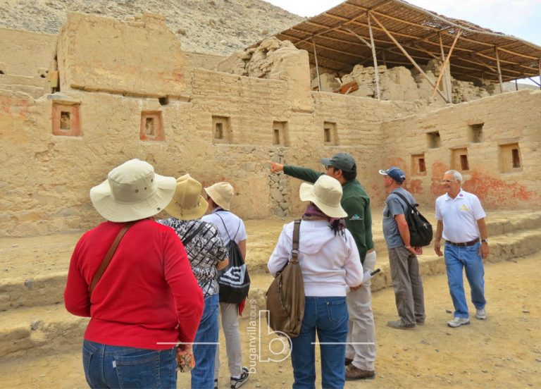 Ruinas de Tambo Colorado desde Ica